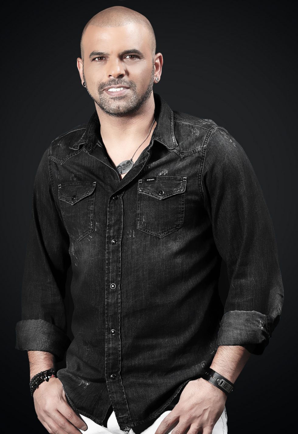 Eyal Golan - www.jyrics.com