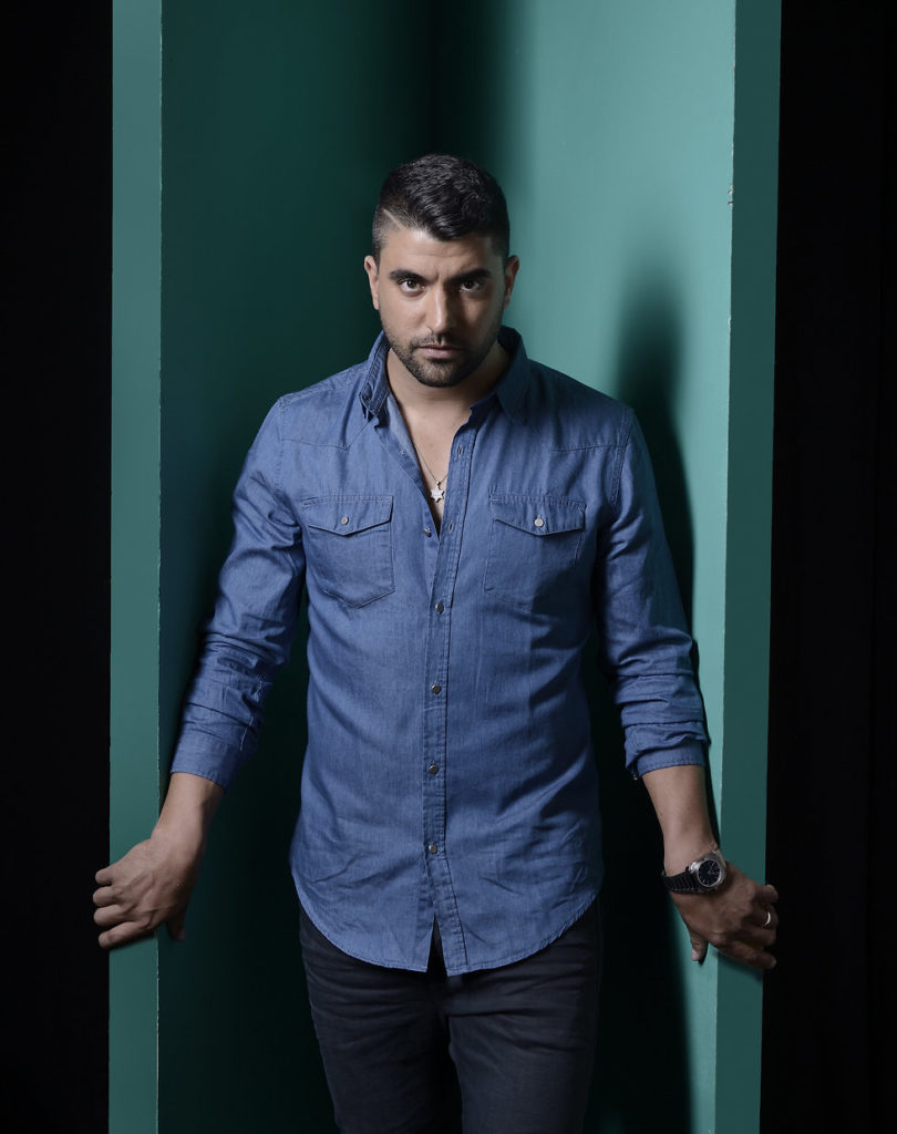 Moshe Peretz - www.jyrics.com