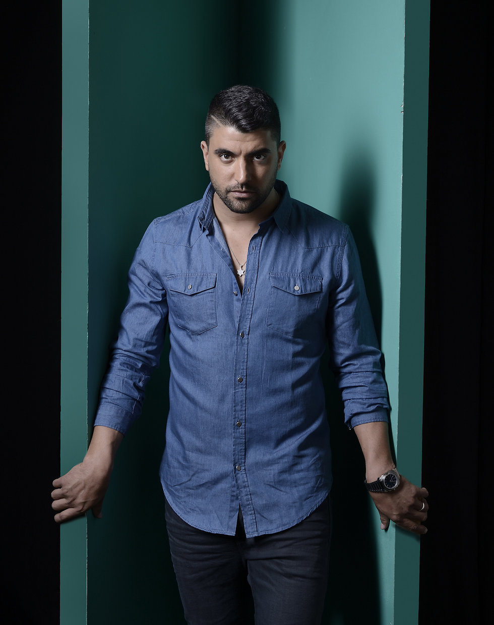 Moshe Peretz - www.jyrics.com