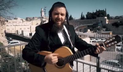 Joey Newcomb - www.jyrics.com